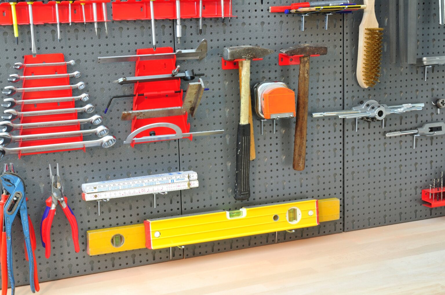 Ordnung in der Werkstatt: Aufbewahrungssysteme für Werkzeuge ...
